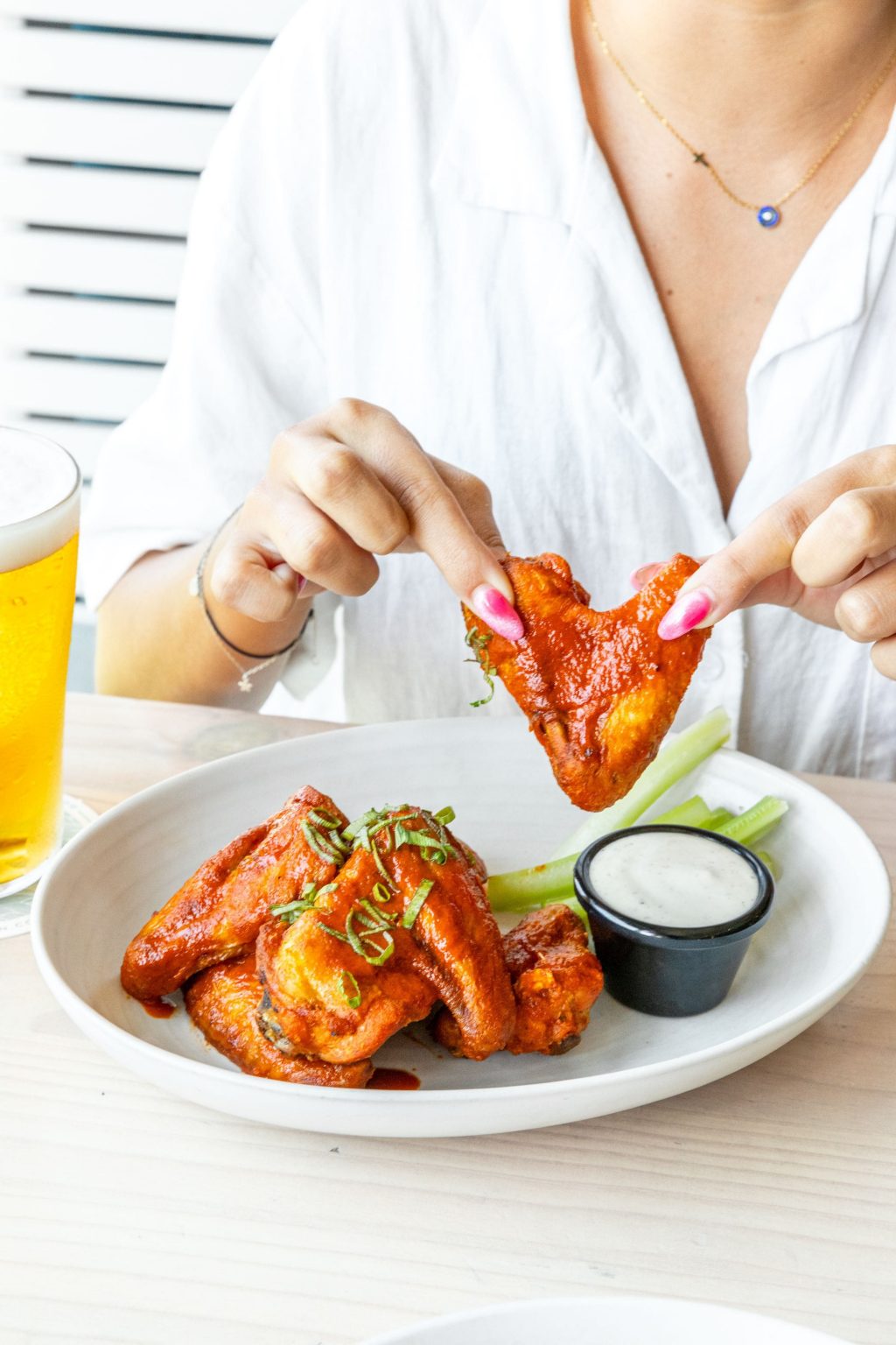 Enjoy eating tasty dishes await at Gold Coast Tavern